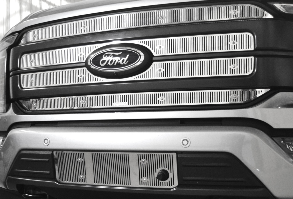 2021, 2023 Ford F150 Lariat, w/o License plate, w/ Block Heater, Bumper ... 2021, 2023 Ford F150 Lariat, w/o License plate, w/ Block Heater, Bumper ...